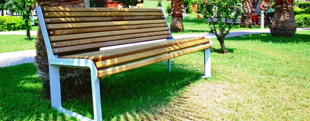 Bench Supplier in UAE | Wooden & Steel Benches Supplier